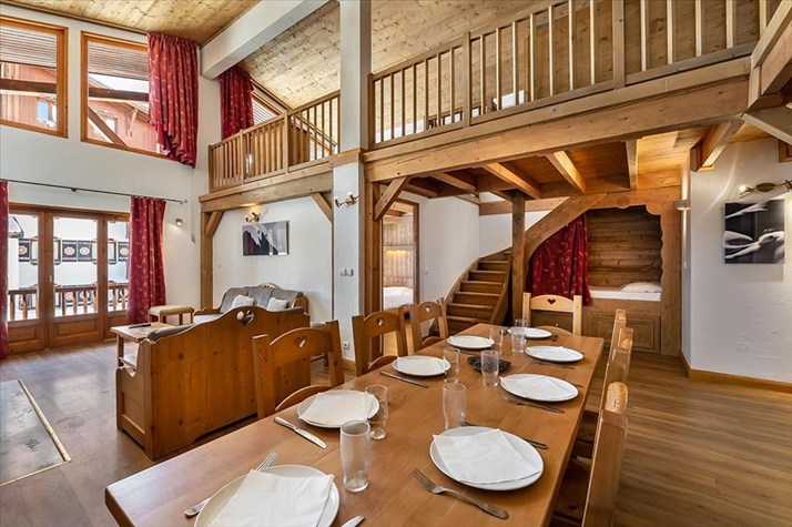 3 PIECES MEZZANINE 9 PERSONNES LES SUITES DU VAL CLARET APPARTEMENT 5 ...